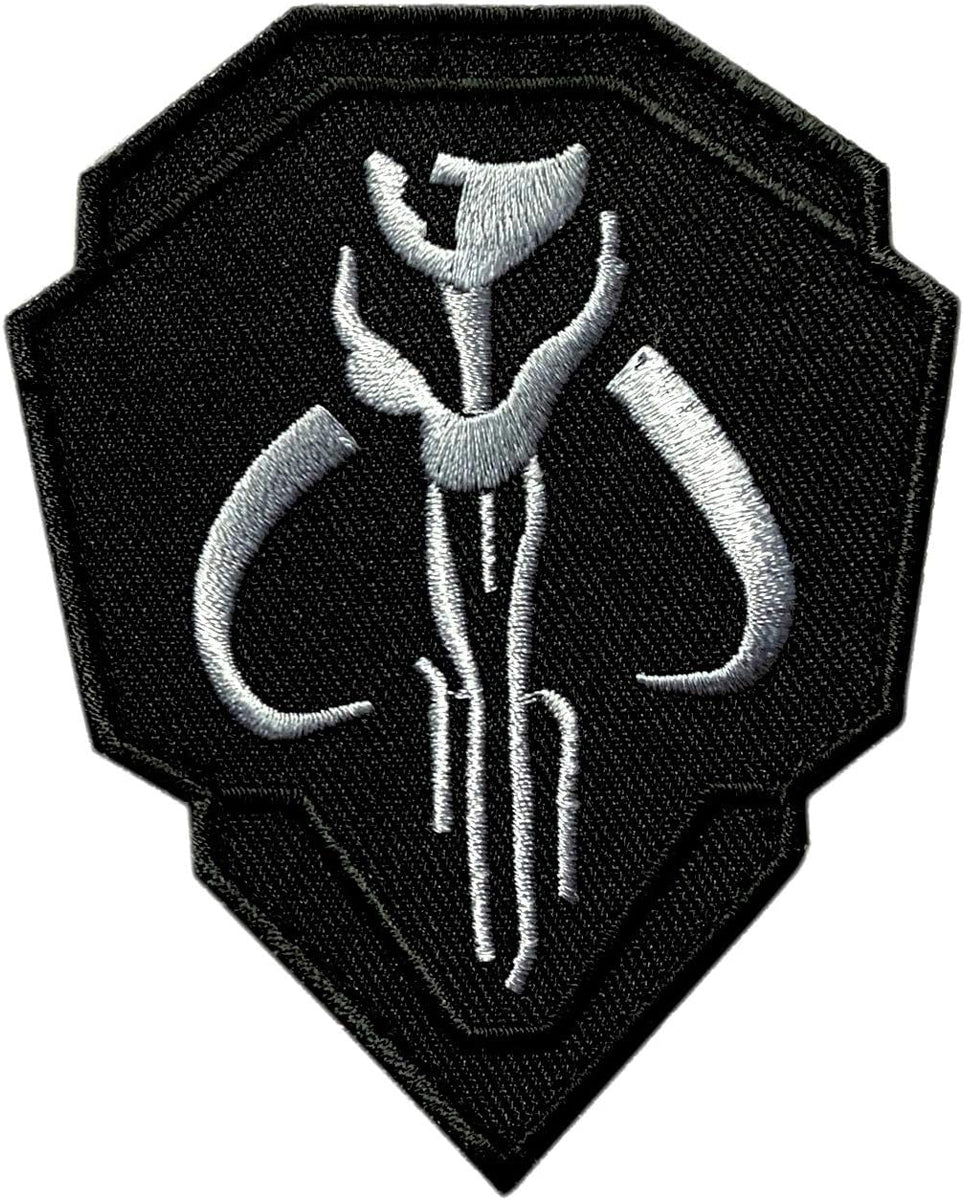 Skull Mercenary Mythosaur Shield Patch ["Hook" Fastener - SW15] – MILTACUSA